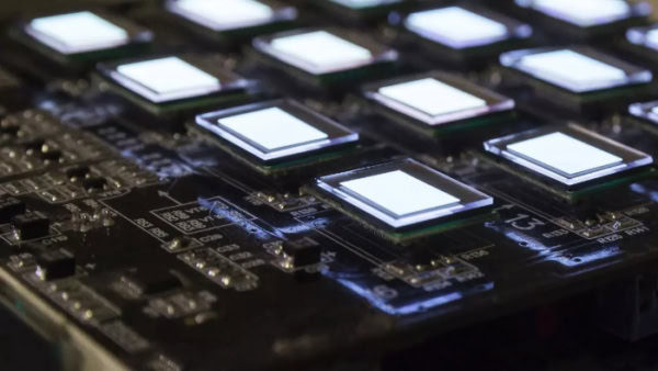 OLED vs. IPS: Choosing Your Display Champion