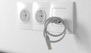 Ethernet vs Phone Jack: What Sets Them Apart