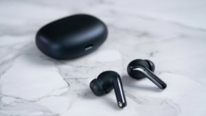 What Are True Wireless (TWS) Earbuds? Cutting the Cord