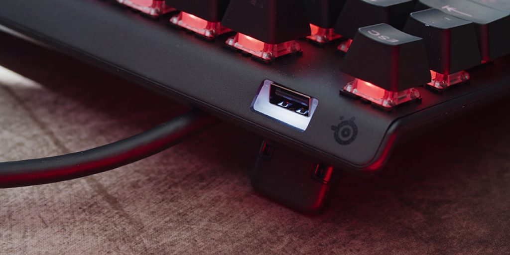 SteelSeries Apex Pro Review - Tech Review Advisor